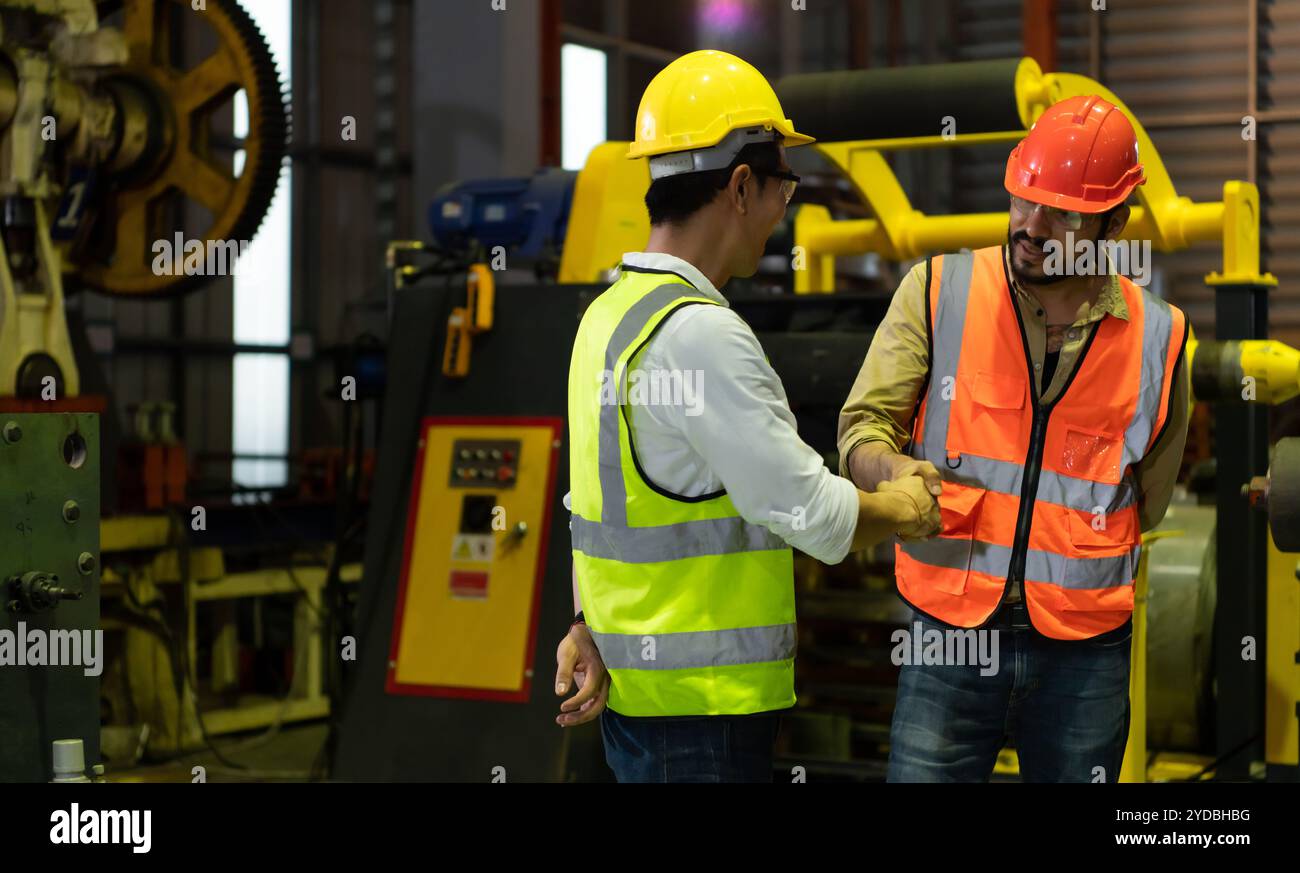 Engineering project concept team hi-res stock photography and images - Alamy