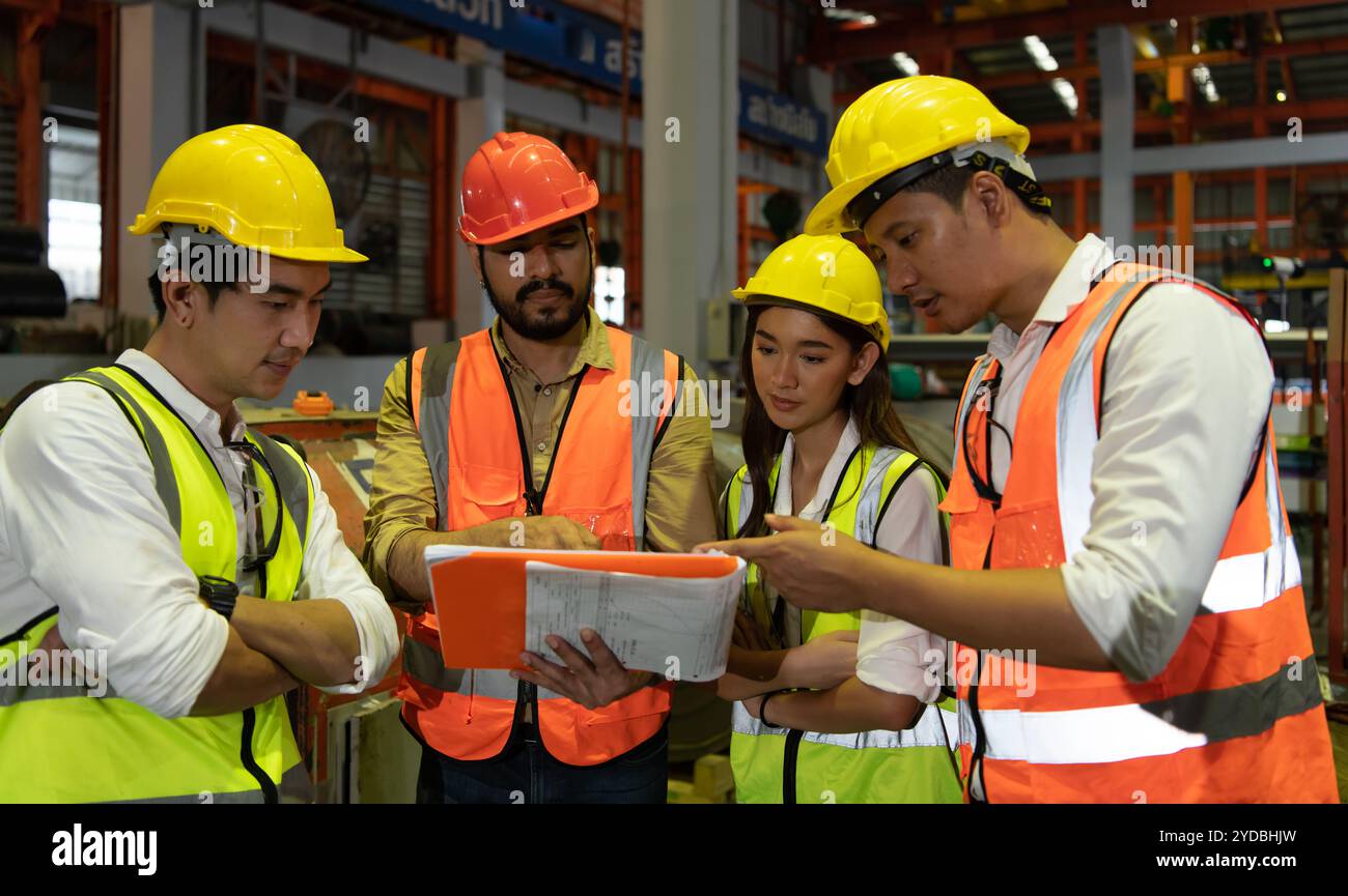 Engineering project concept team hi-res stock photography and images ...