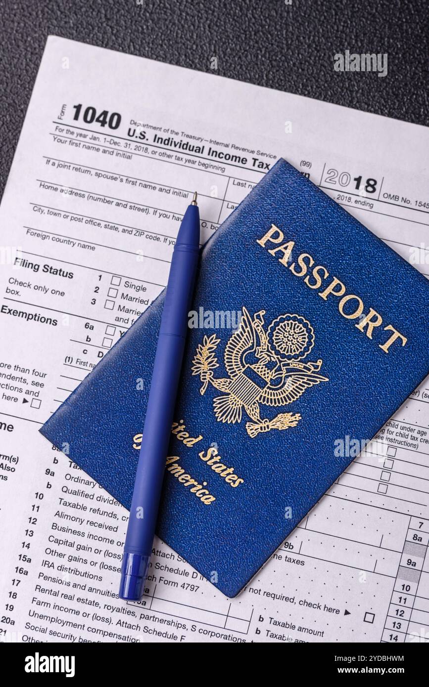 Fill out US tax form 1040 for verification and refund Stock Photo - Alamy