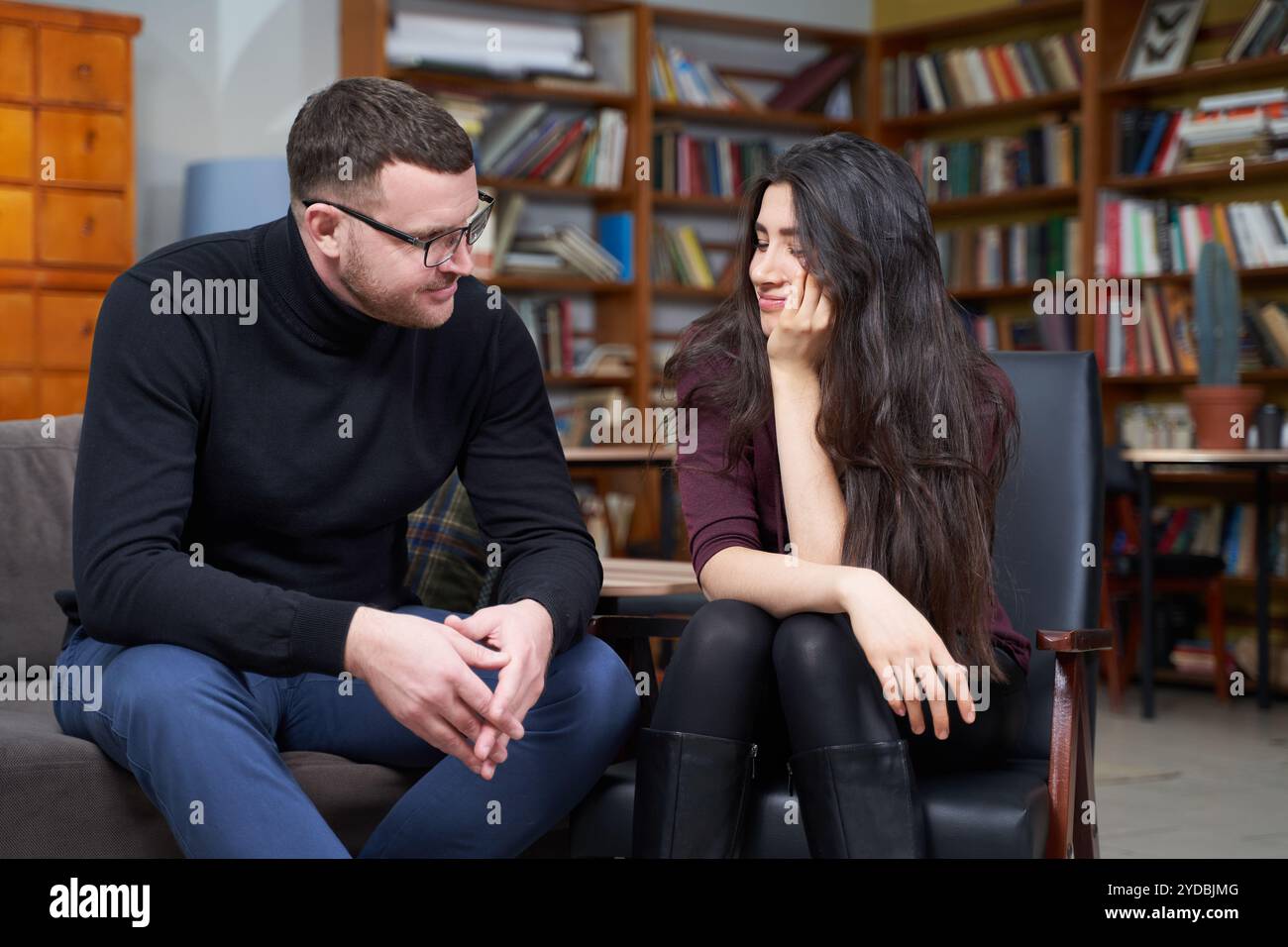 Therapist young hi-res stock photography and images - Alamy