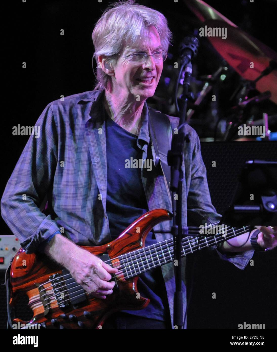 Phil Lesh, Grateful Dead co-founder and bassist, performs at the Fare ...