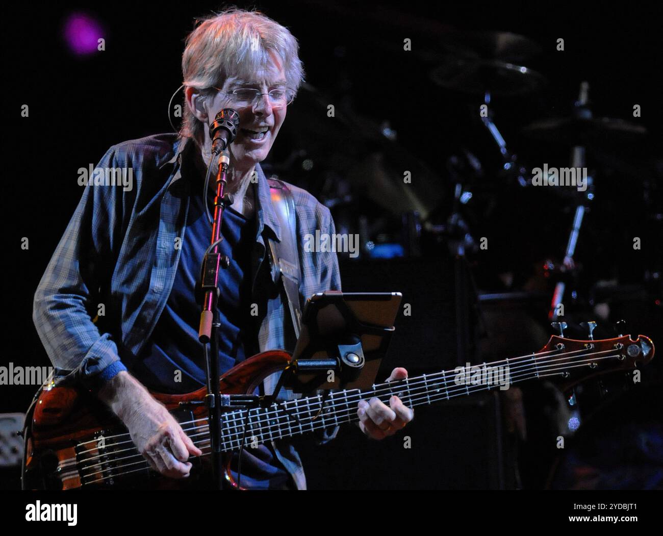 Phil Lesh, Grateful Dead co-founder and bassist, performs at the Fare ...