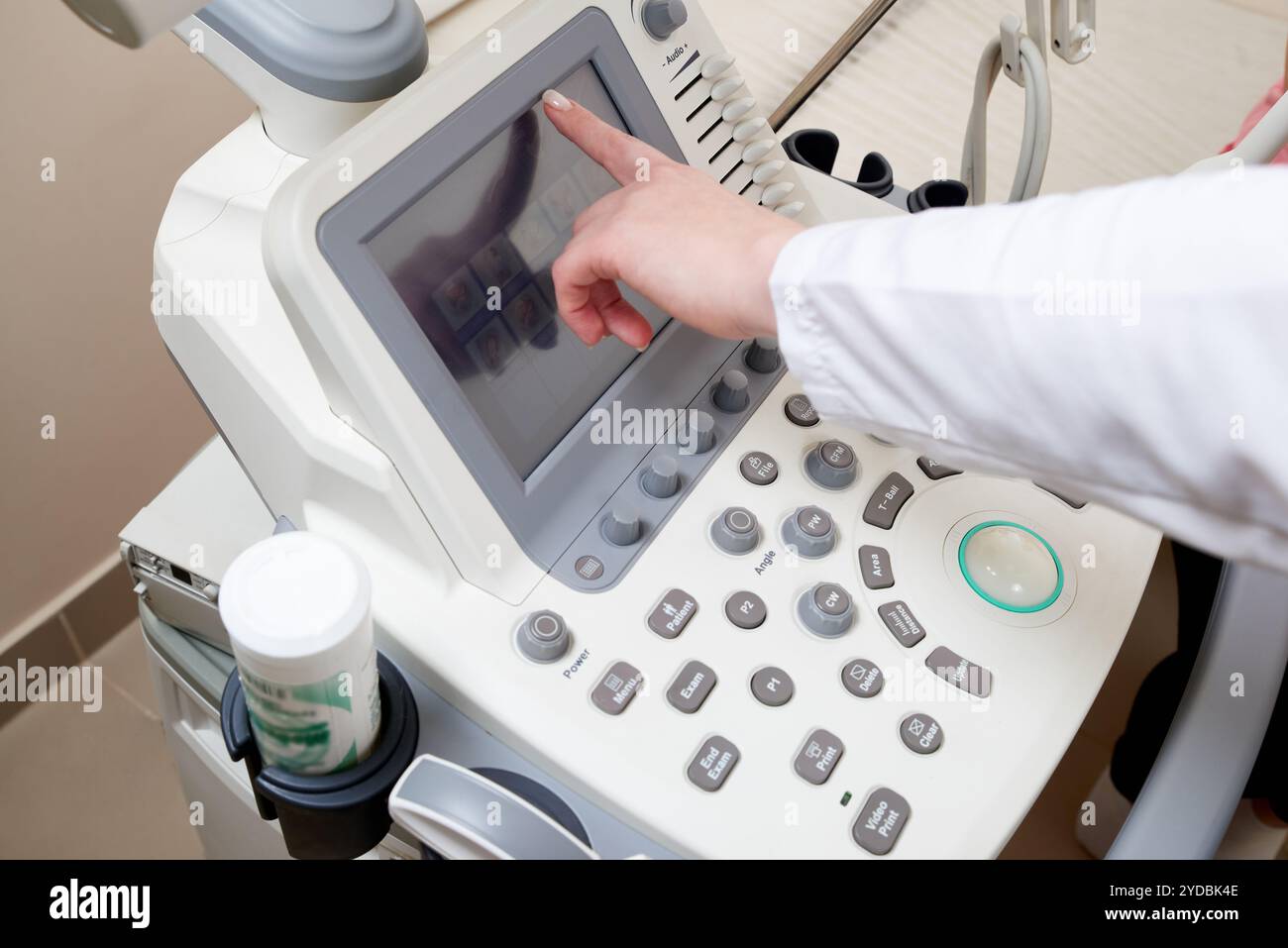 Medical ultrasonography hi-res stock photography and images - Alamy