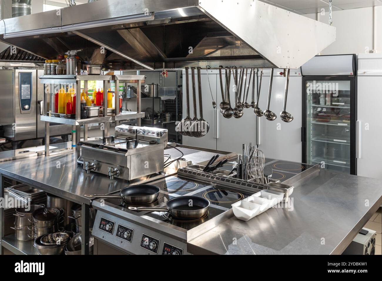 Empty devices hi-res stock photography and images - Alamy