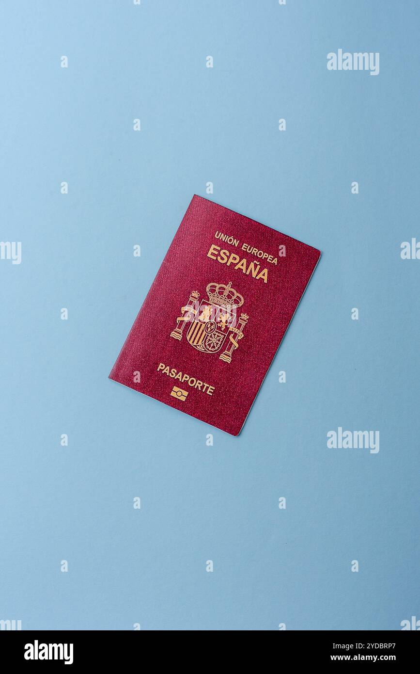 Physical paper international passport of a Spanish citizen Stock Photo ...