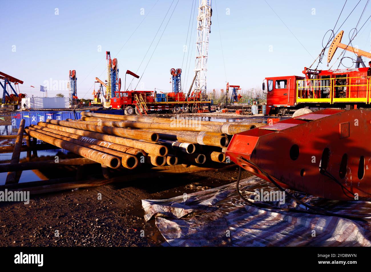 Oil drill pipe Stock Photo - Alamy