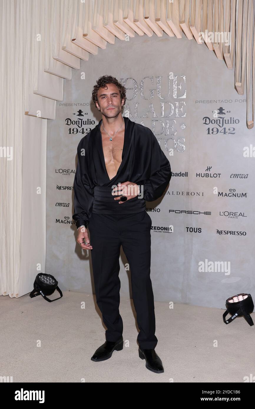 Mexico City, Mexico. 24th Oct, 2024. Roberto Romano attends the red ...