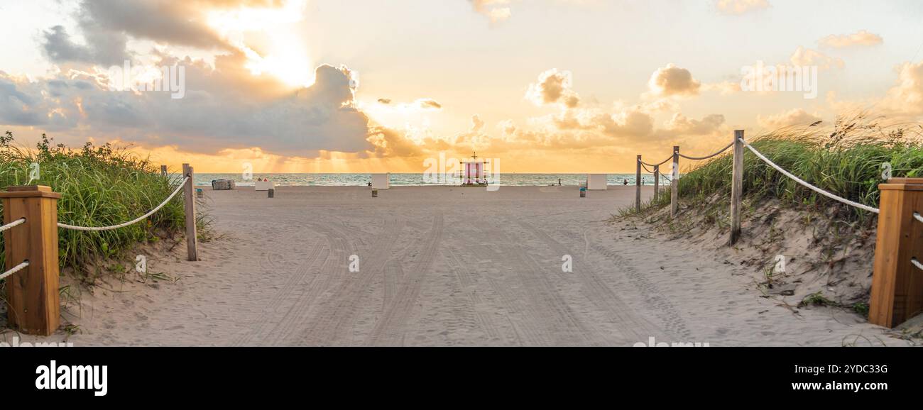 Pathway to the beach in Miami Beach Florida with ocean background at ...