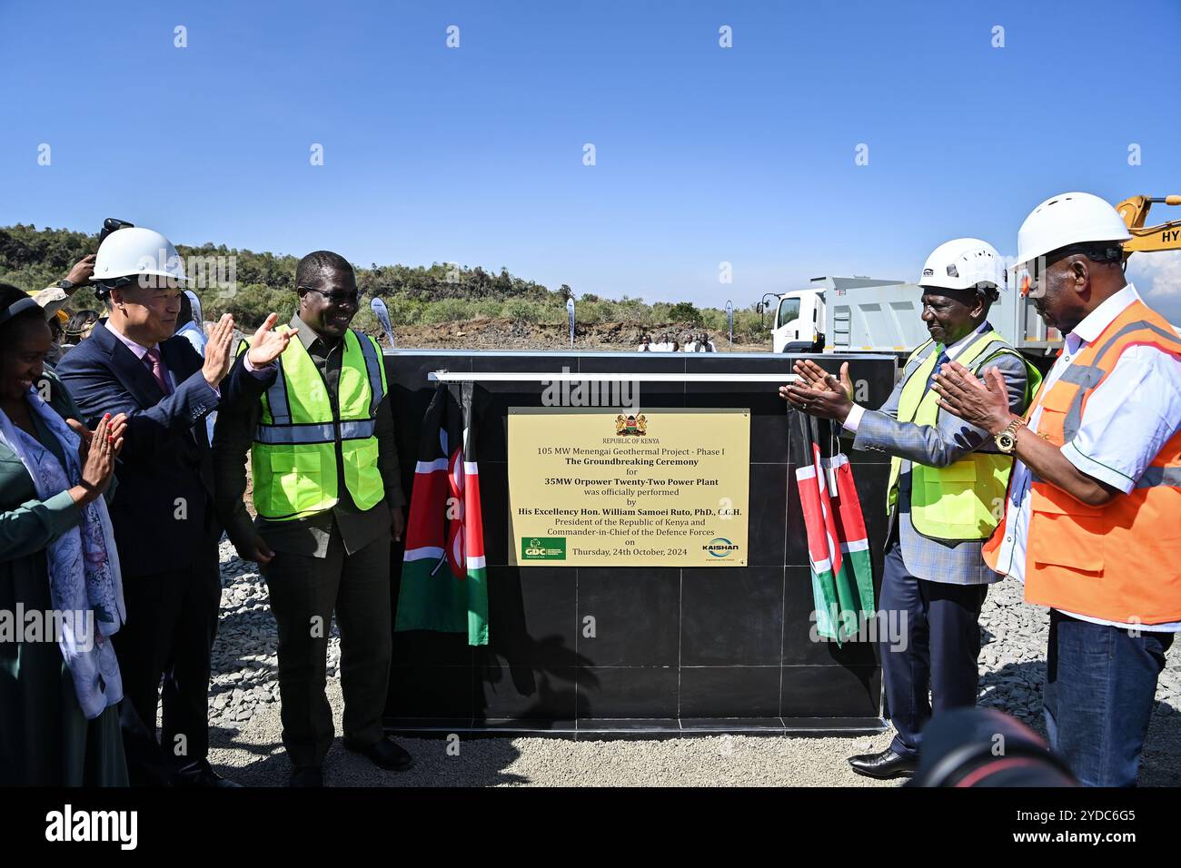 (241026) -- NAKURU, Oct. 26, 2024 (Xinhua) -- Kenyan President William ...