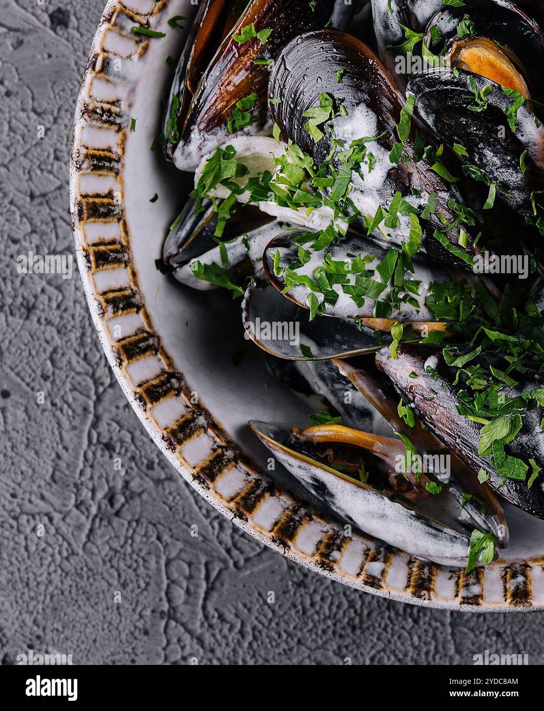 Traditional barbecue italian blue mussel top view Stock Photo - Alamy