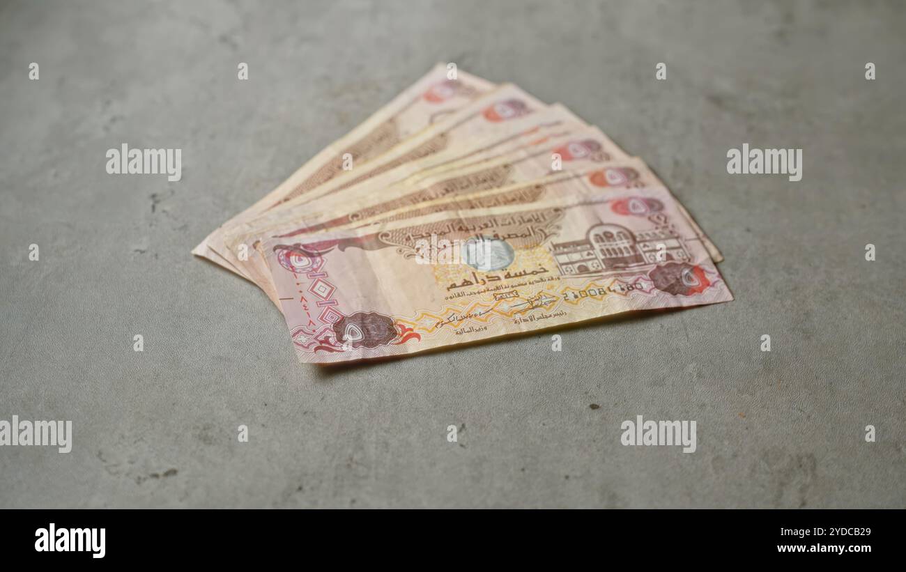 Uae dirhams banknotes spread hi-res stock photography and images - Alamy