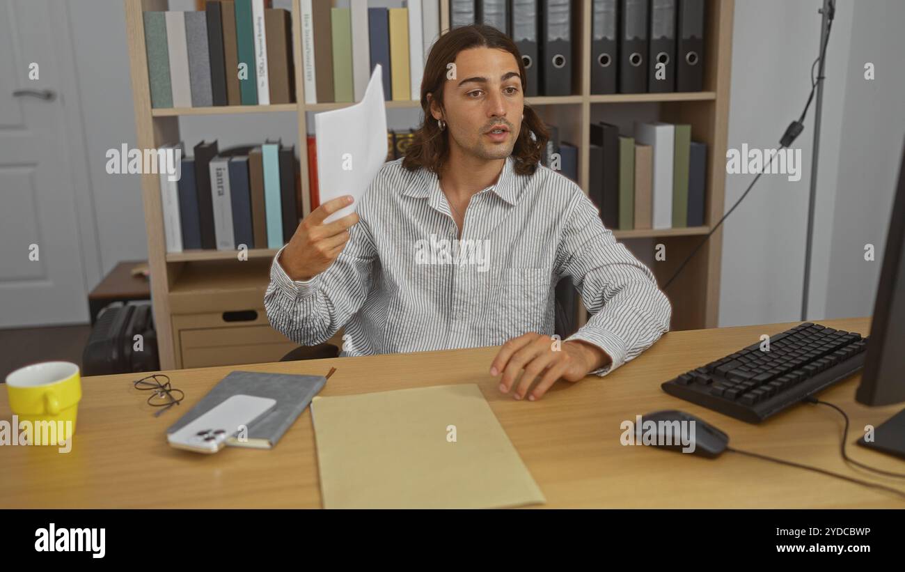 Staff workroom hi-res stock photography and images - Alamy