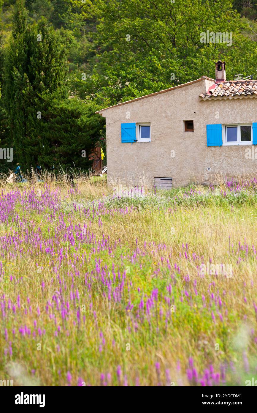 Stone farmhouse in rural Provence, France Stock Photo - Alamy