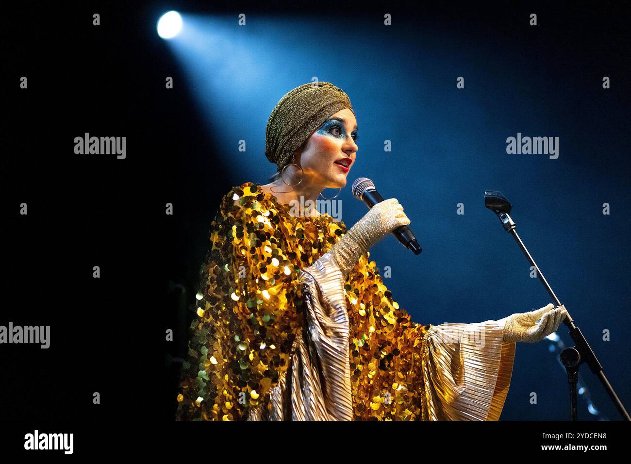 Vanity fairy singer hi-res stock photography and images - Alamy
