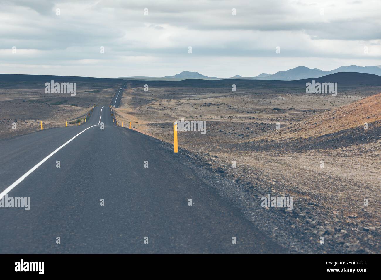 Endless Icelandic Highway Stock Photo - Alamy