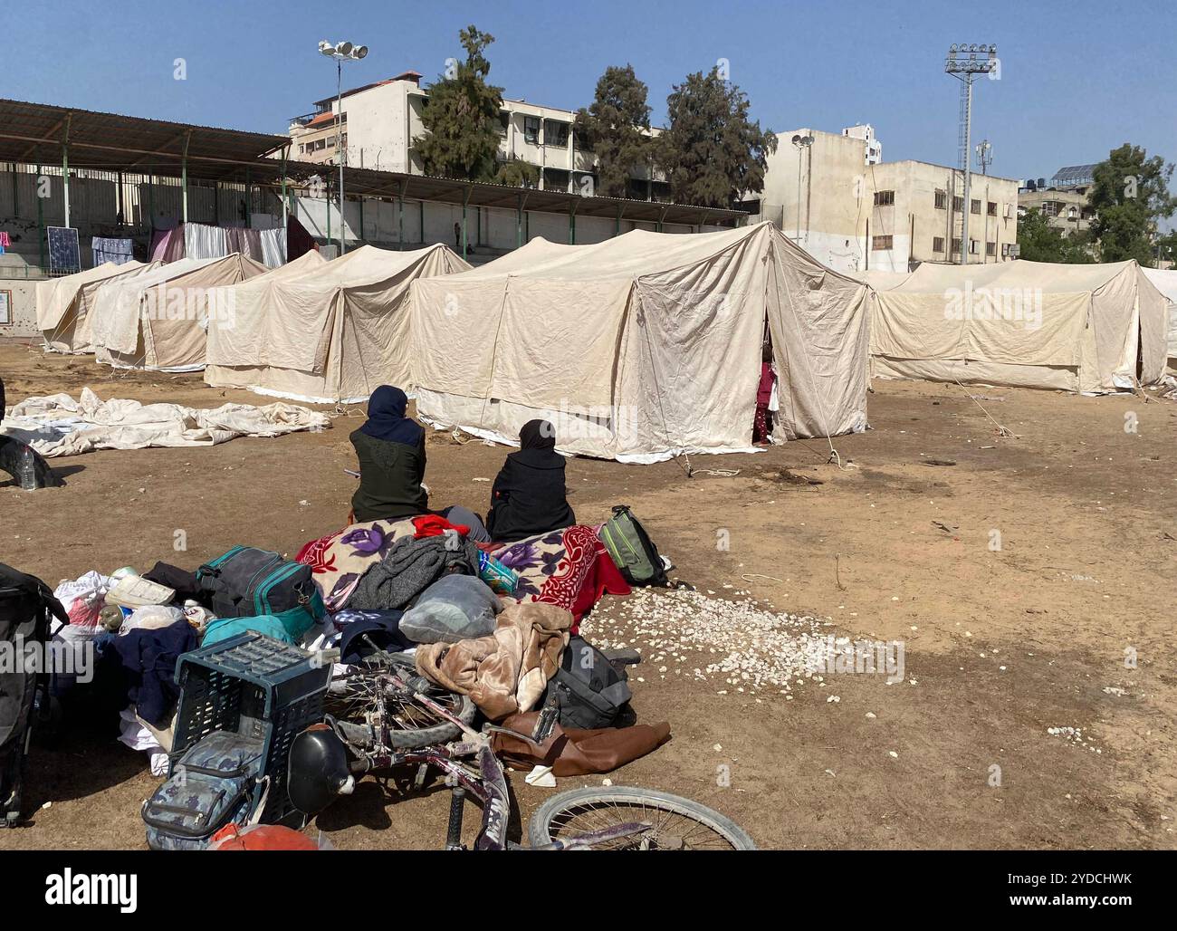 Displaced Palestinians who fled Israeli army operations in the northern ...
