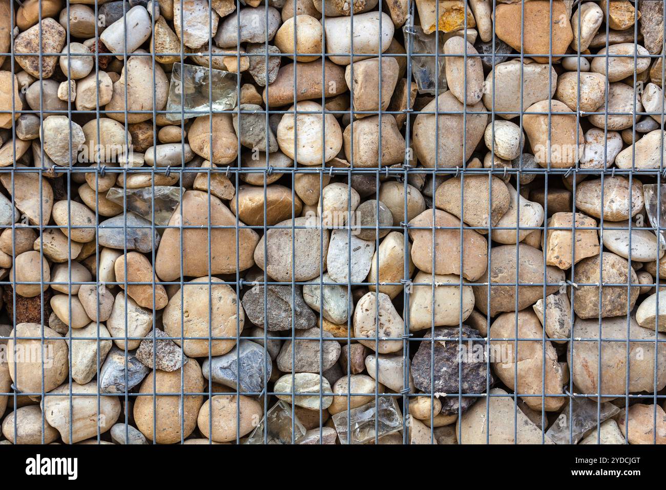 Stone fence metal part hi-res stock photography and images - Alamy