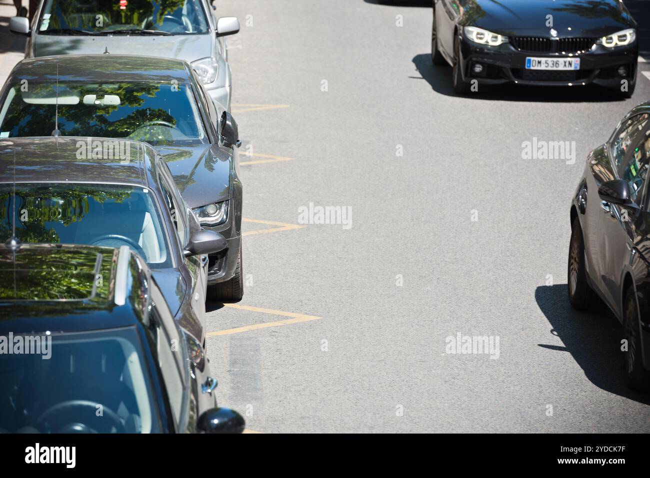 Parked modern cars hi-res stock photography and images - Alamy