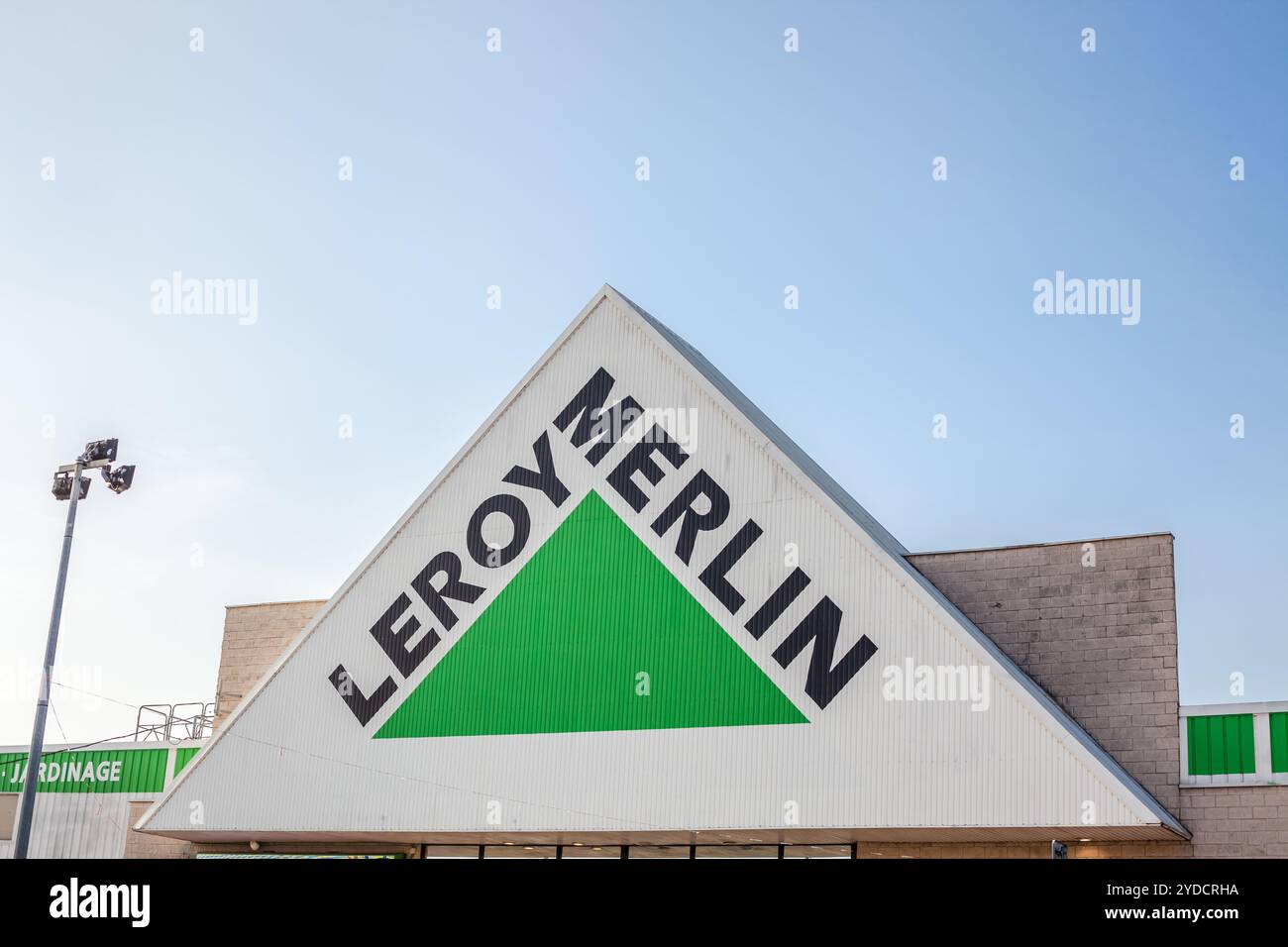 Diy store chain hi-res stock photography and images - Alamy