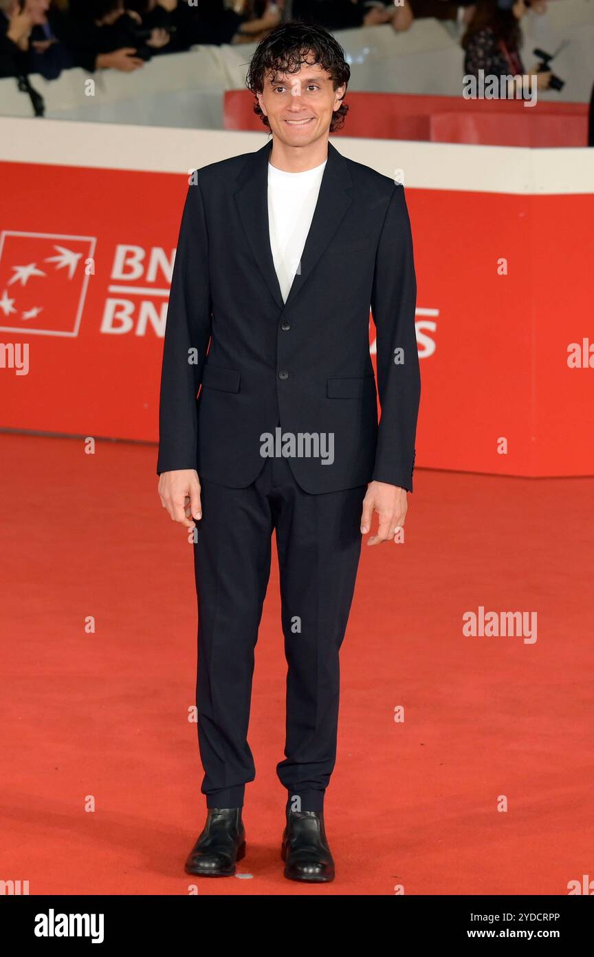 Renato De Simone bei der Premiere der 4. Staffel der Rai TV-Serie L ...