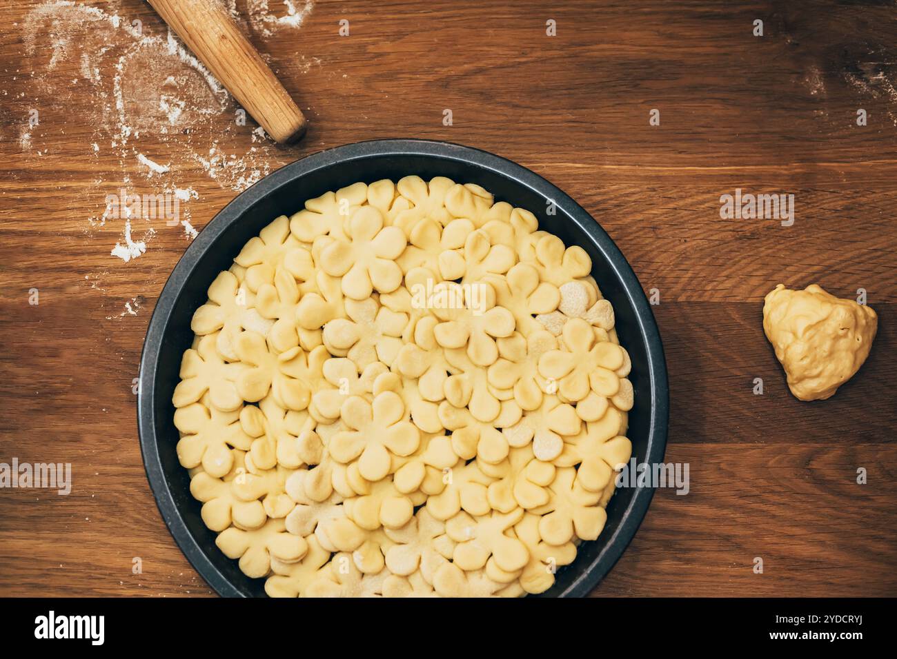 Making of Thanksgiving pie Stock Photo - Alamy