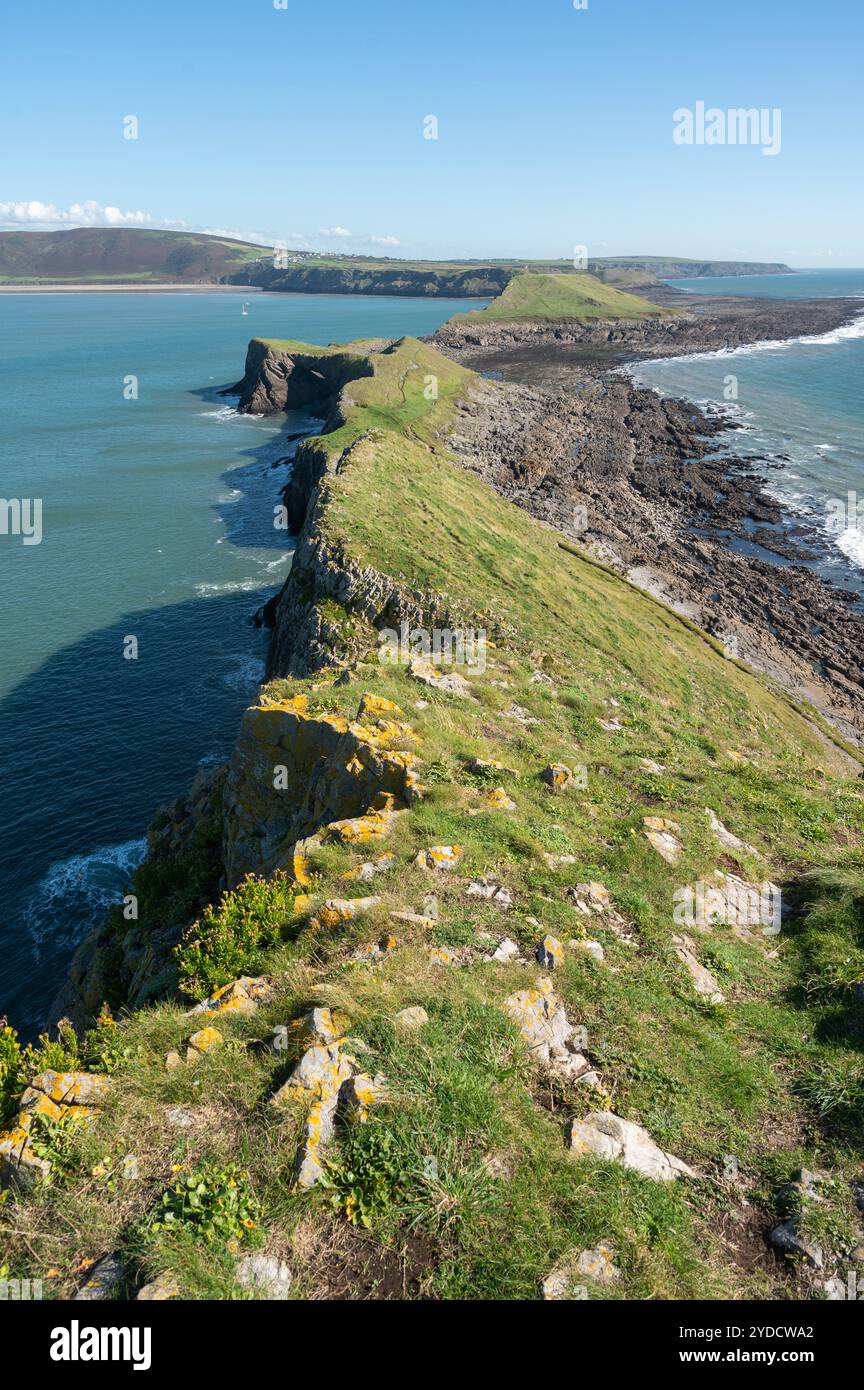 Looking back to the mainland from the Outer Head of Worms Head, Gower ...