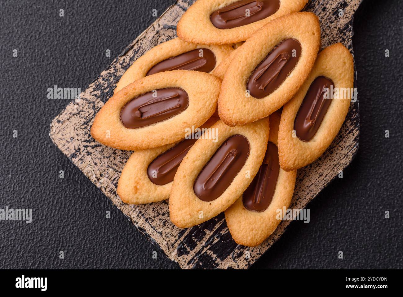 Crispy cookies chocolate filling hi-res stock photography and images ...