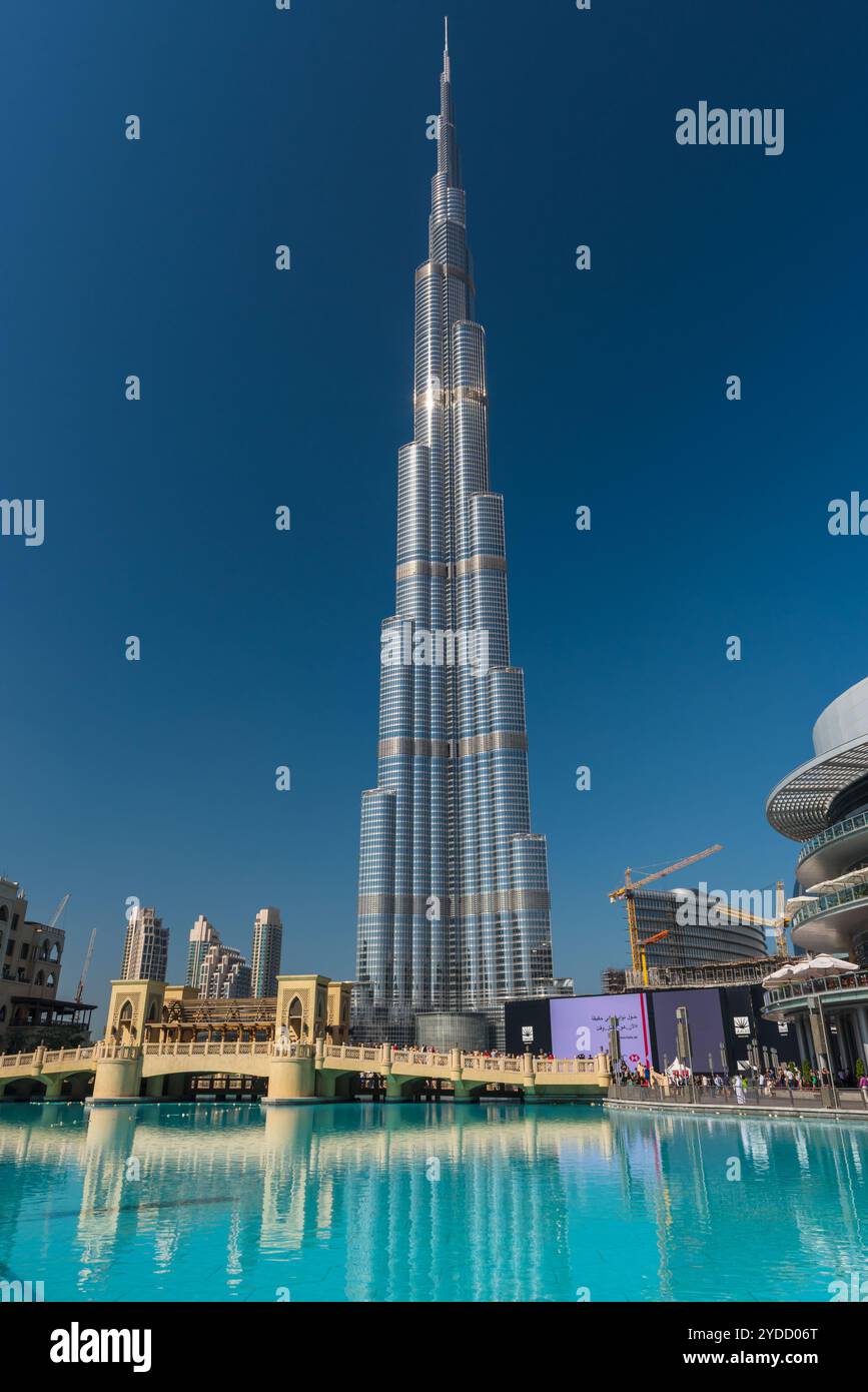 Burj al Khalifa, the tallest building in the world Stock Photo - Alamy