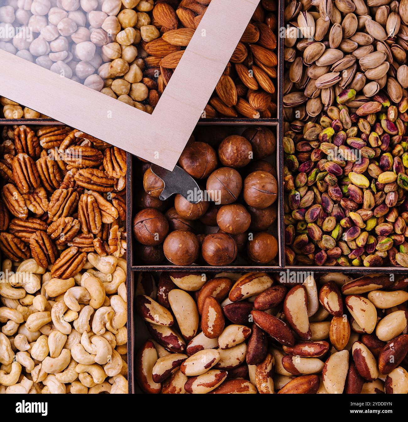 Box of nuts hi-res stock photography and images - Alamy