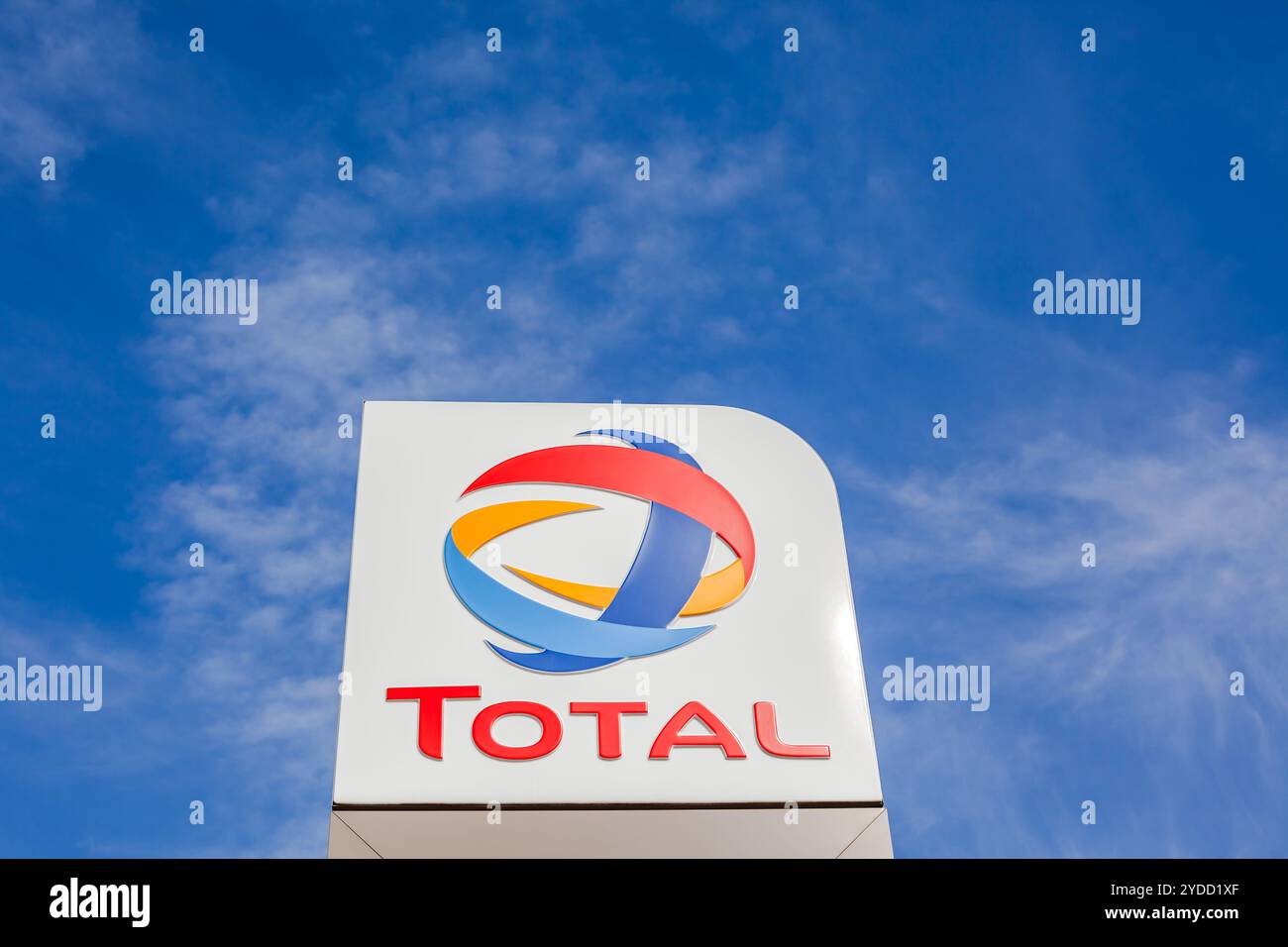 Total company logo on its gas service station Stock Photo - Alamy