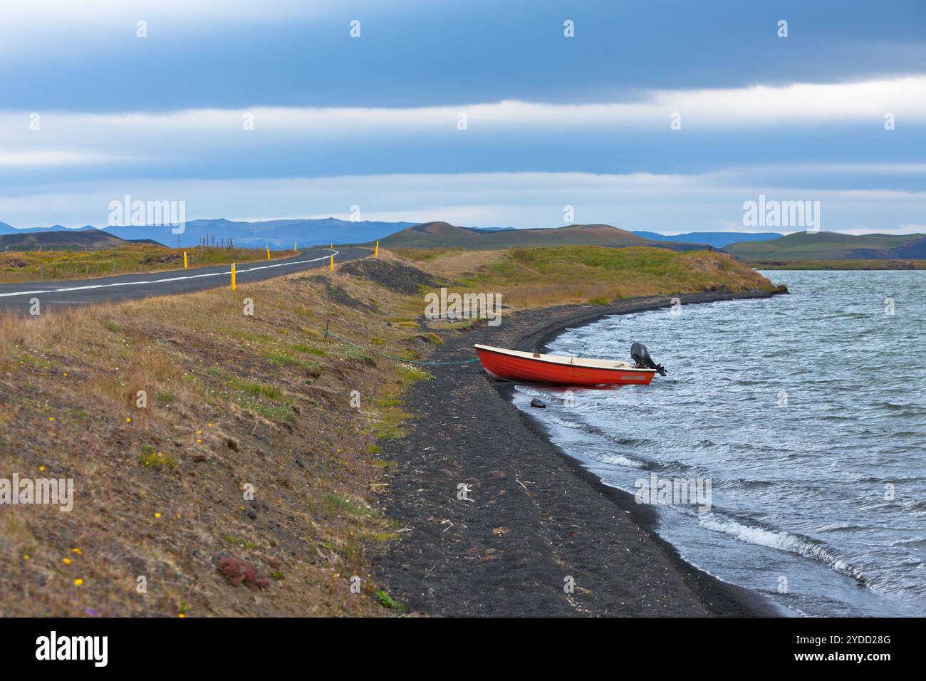 Natural landscape view boat hi-res stock photography and images - Alamy