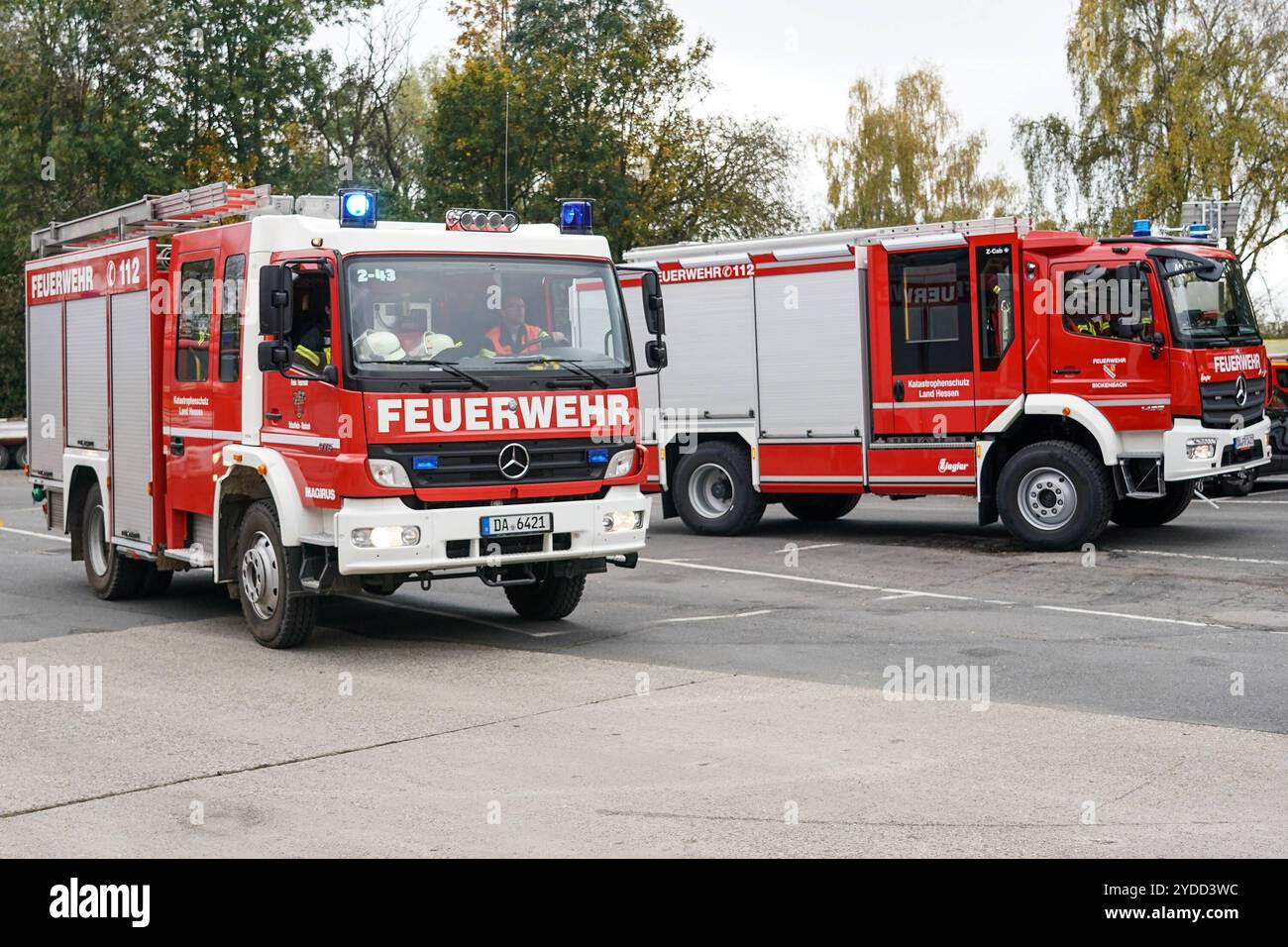 Einsatzfahrzeuge kommen bei Autoneum an - Roßdorf 26.10.2024 ...