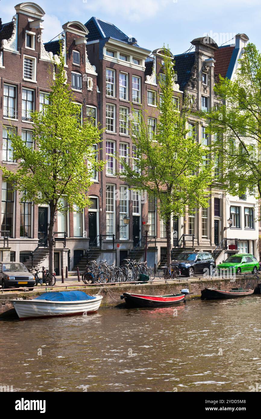 Urban canals hi-res stock photography and images - Alamy