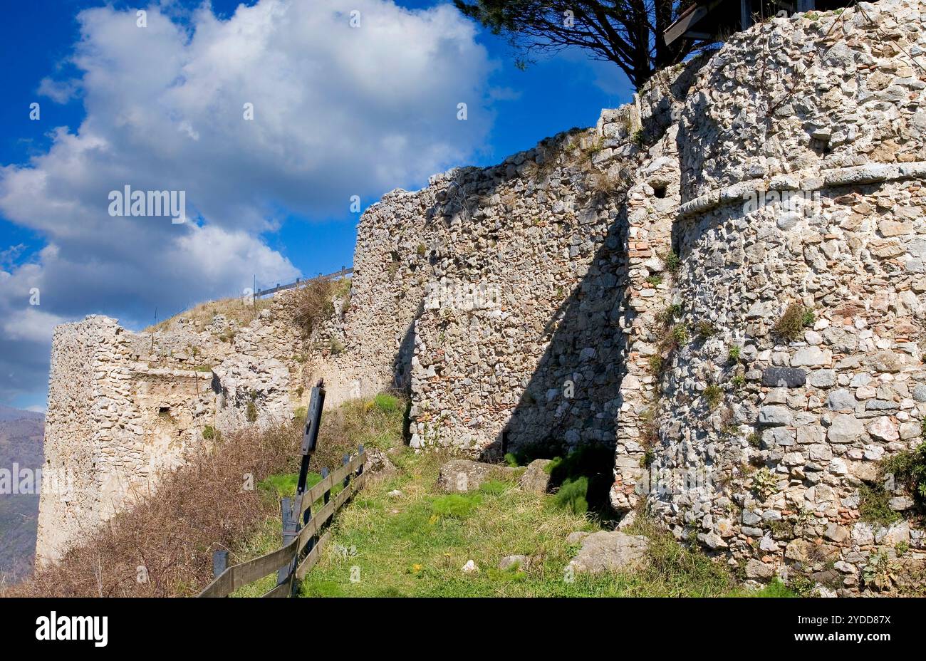 Tiriolo castle hi-res stock photography and images - Alamy