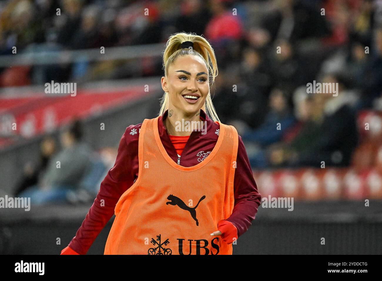 Alisha Lehmann (Schweiz, #23) beim Warm-Up SUI, Schweiz - Australien ...