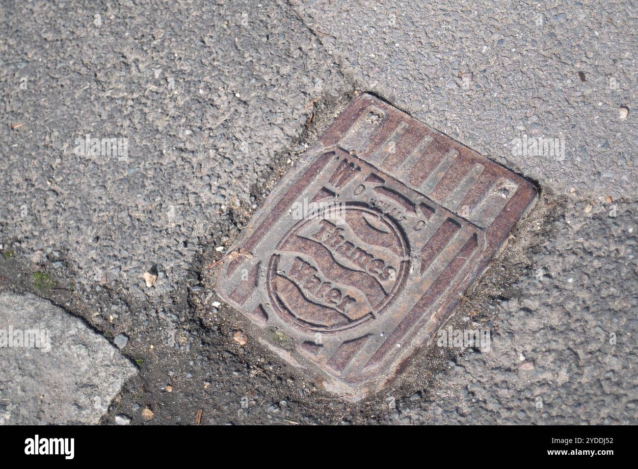 Eton, Windsor, Berkshire, UK. 3rd October, 2024. A Thames Water drain ...
