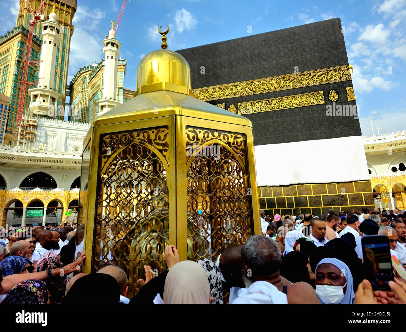 Mecca, Saudi Arabia, June 12 2024: Maqam Ibrahim or Station of Abraham ...