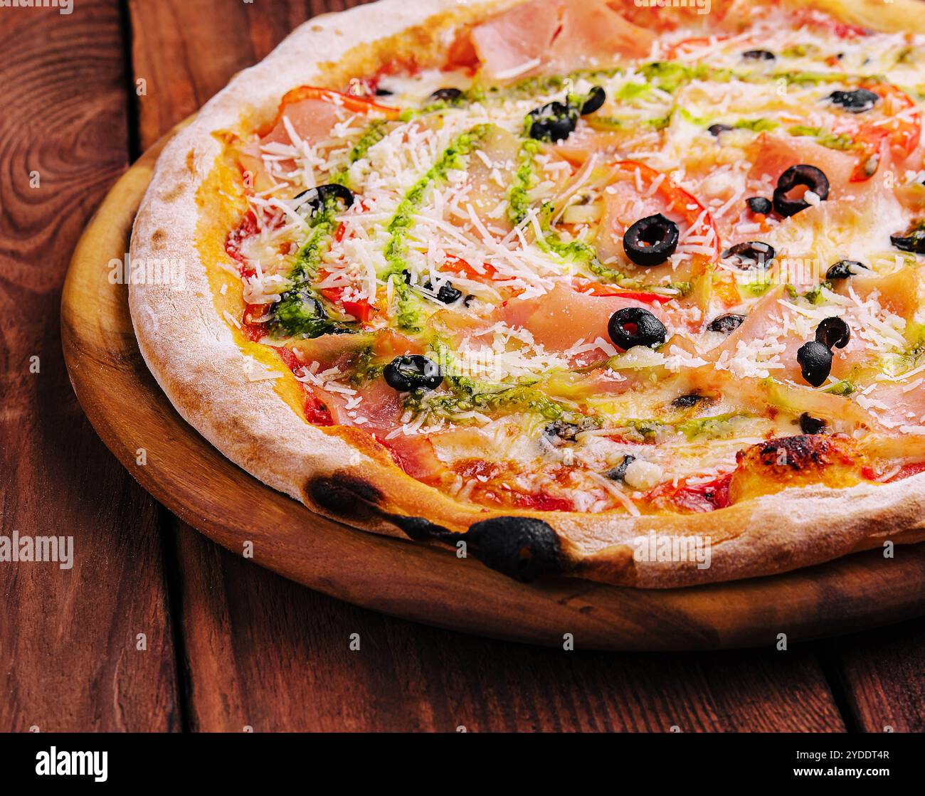 Italian food pizza cream sauce hi-res stock photography and images - Alamy