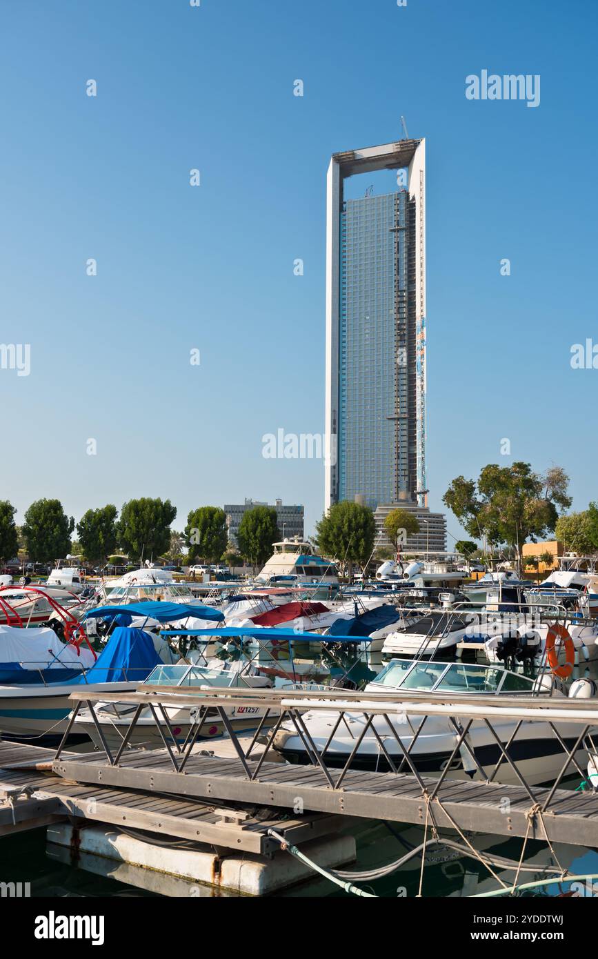 Al Bateen Wharf and a skyscraper in Abu Dhabi, UAE Stock Photo - Alamy