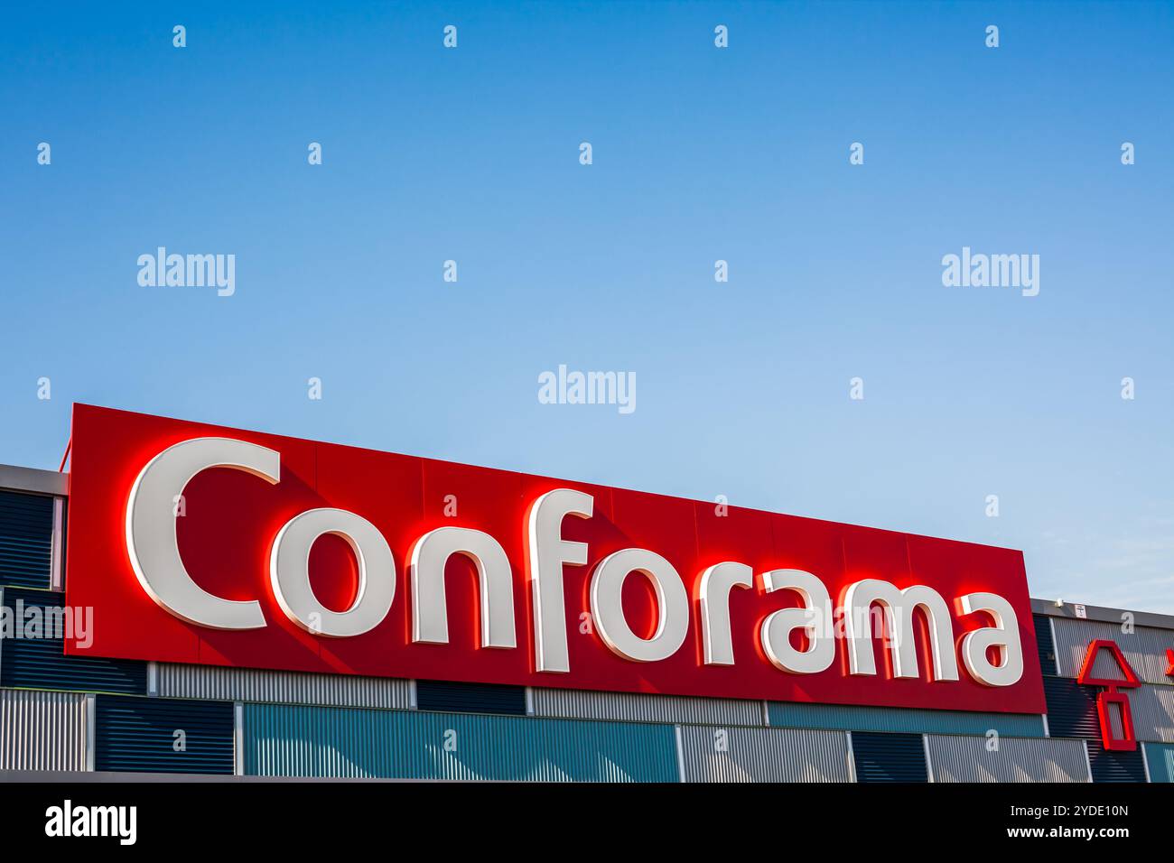 Conforama store retail chain brand logo Stock Photo - Alamy
