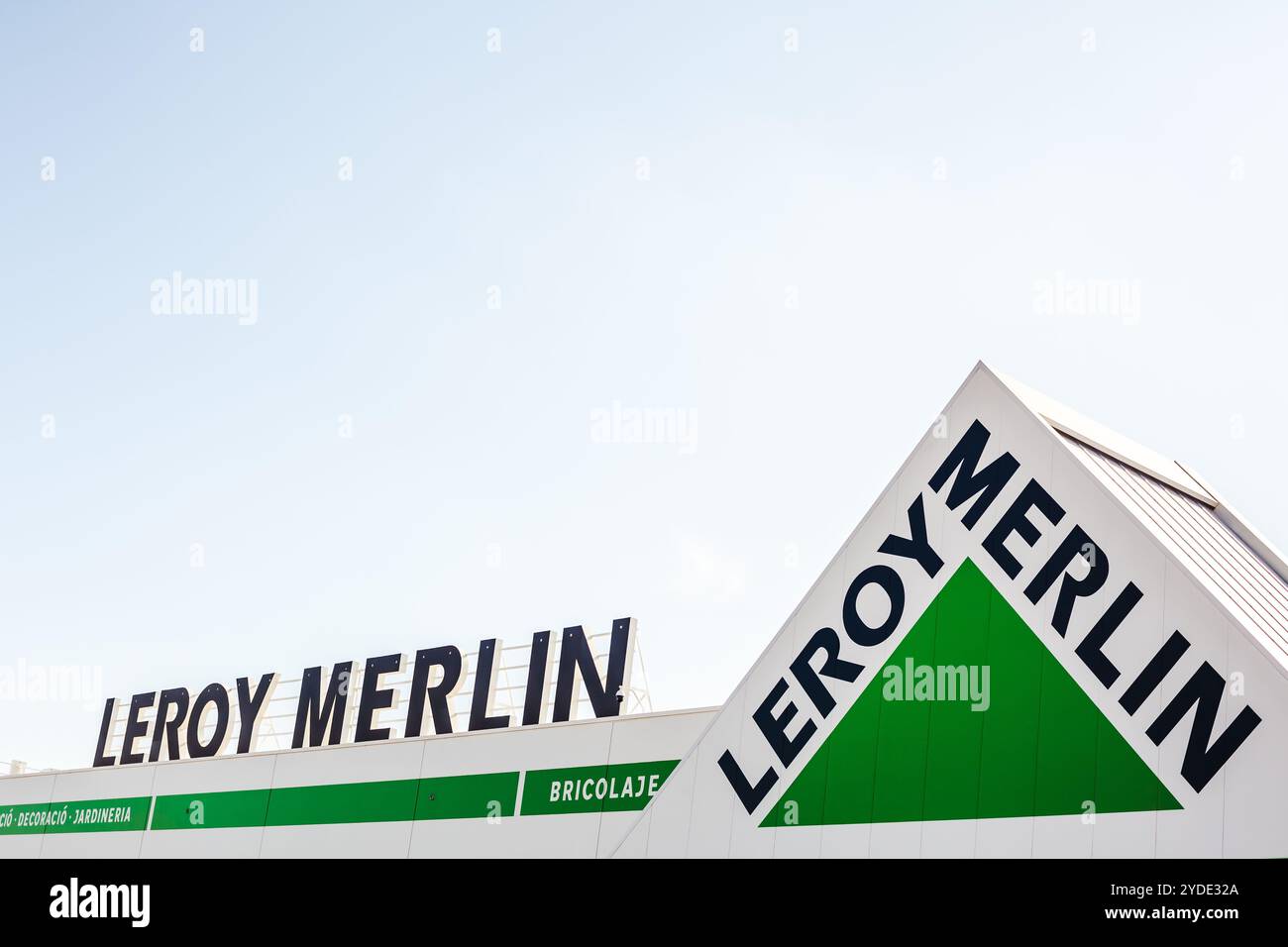 Leroy Merlin store chain brand logo Stock Photo - Alamy