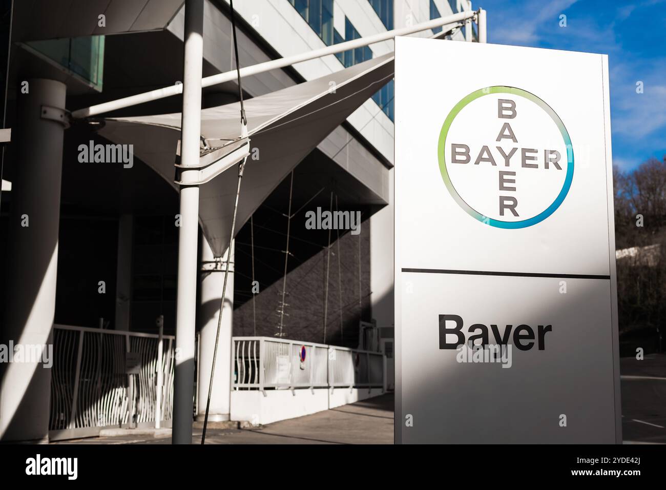 Bayer office building hi-res stock photography and images - Alamy
