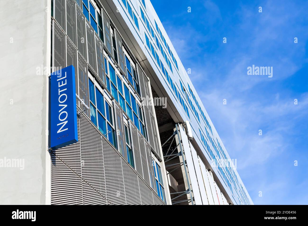 Novotel building hi-res stock photography and images - Alamy