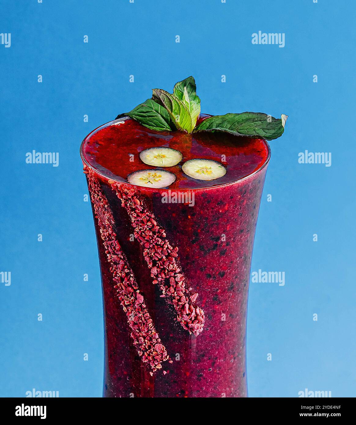 Organic berry and vegetable smoothie Stock Photo - Alamy