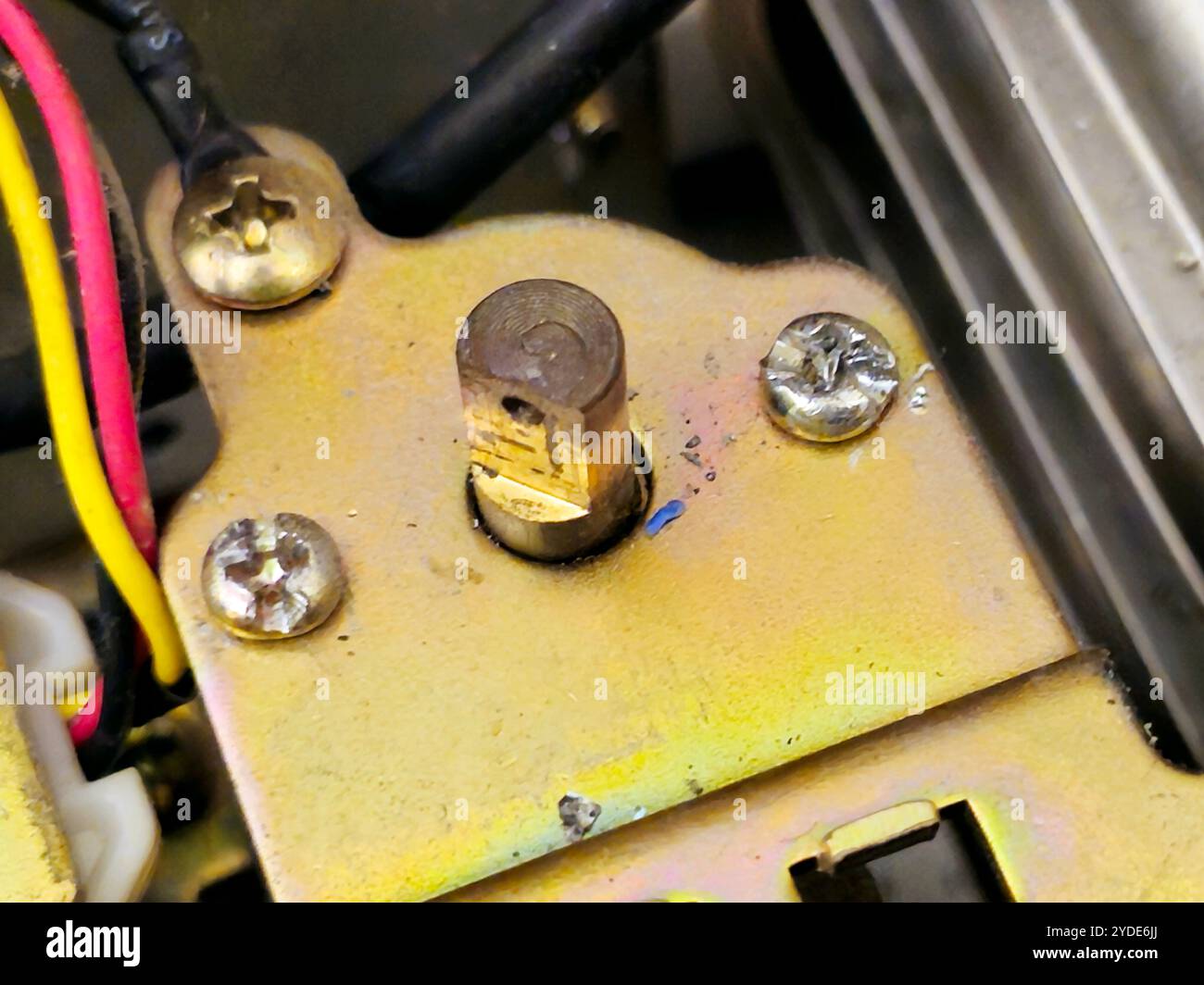 Damaged screw head, Stripped screws, stripped screw is one in which the ...