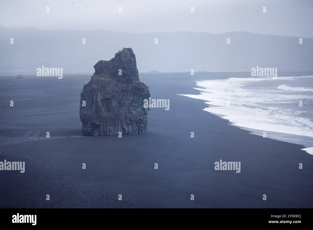 Beautiful rock formation dyrhólaey black hi-res stock photography and ...
