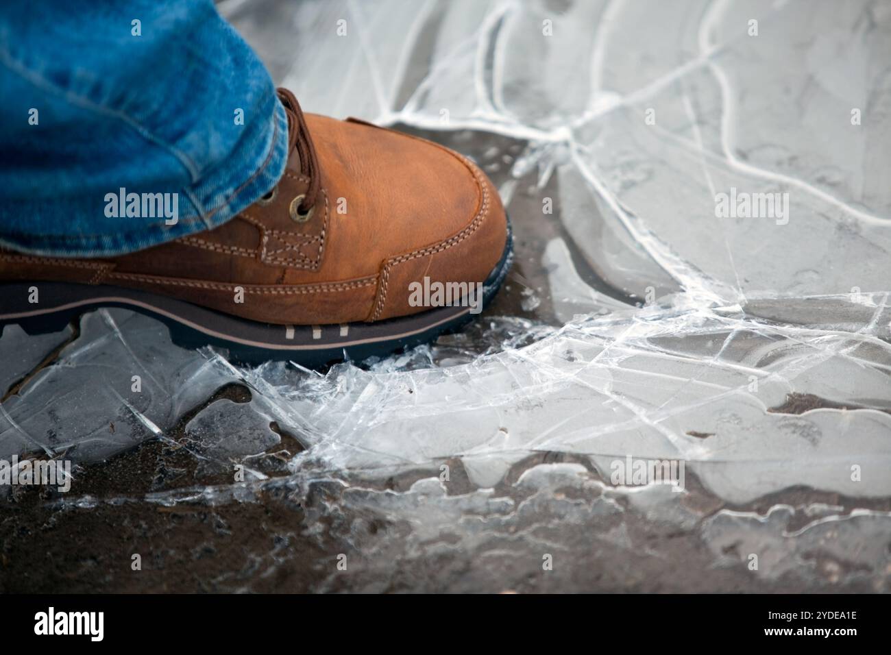 Crushing power hi-res stock photography and images - Alamy