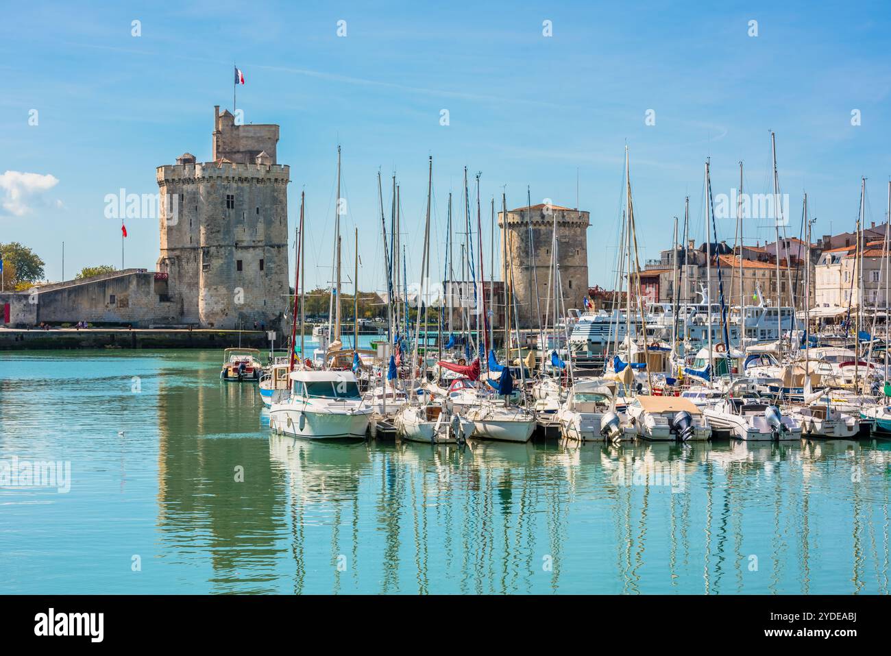 Old harbor la rochelle hi-res stock photography and images - Alamy