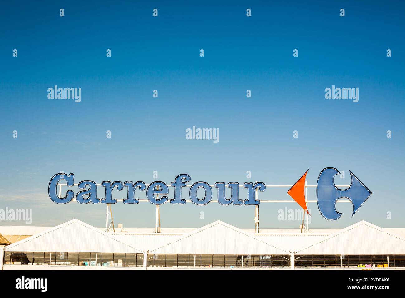Carrefour brand hi-res stock photography and images - Alamy