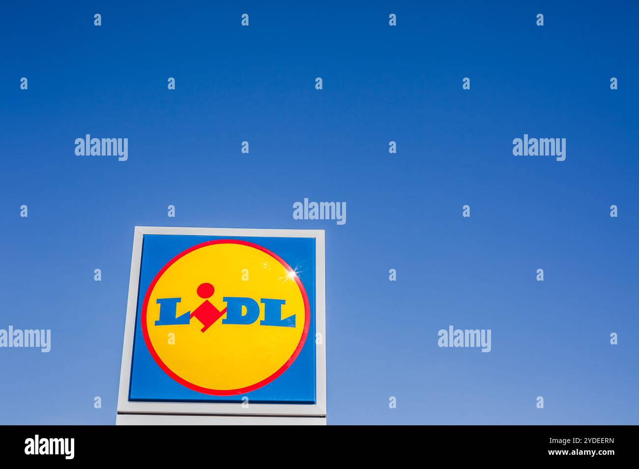 LIDL supermarket chain brand logo Stock Photo - Alamy
